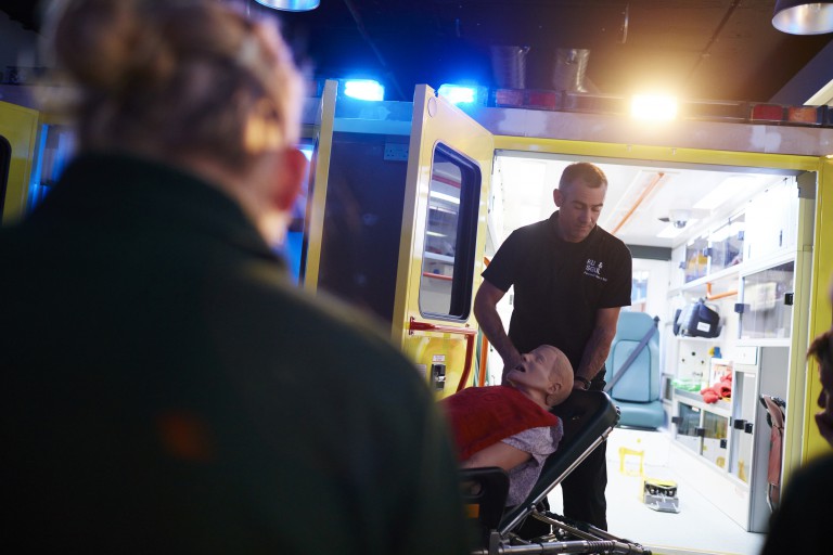 Teaching & training: Paramedic virtual reality training centre ...